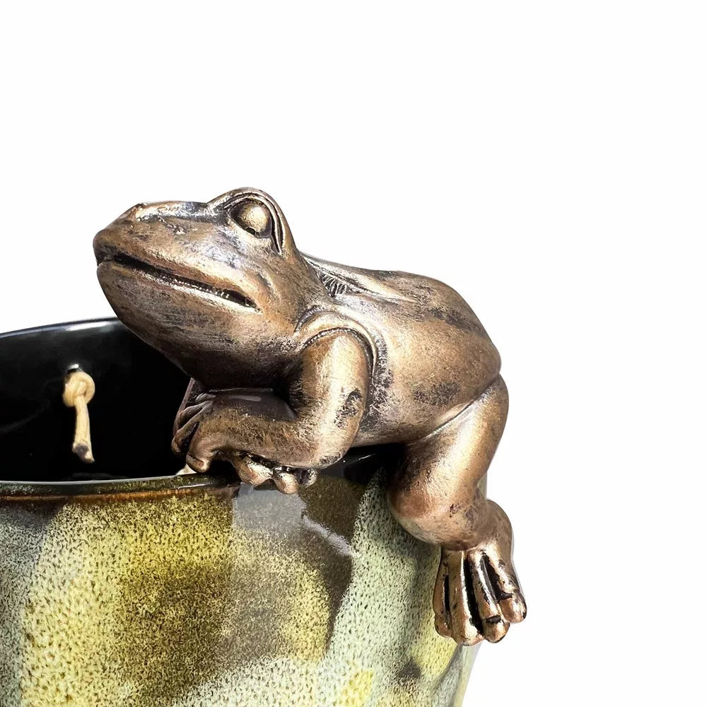Frog Pot Hanger Gold – Home Living Direct
